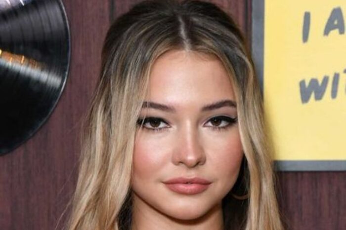 Madelyn Cline's Height, Weight, and Body Measurements