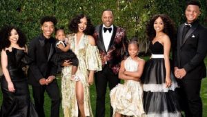 Inside Sarah Jakes Roberts Family With Husband and 6 Children