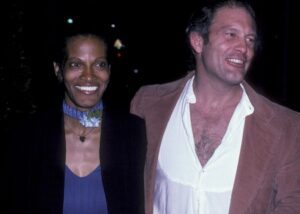 Who Is Willie Beir - Max Gail's Late Wife?